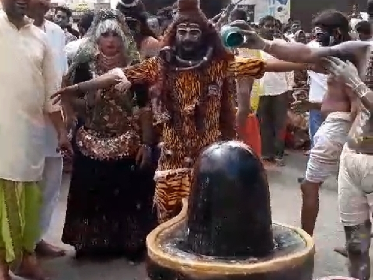 Divine ride of Dhaneshwar Baba | धनेश्वर बाबा की निकली दिव्य सवारी ...