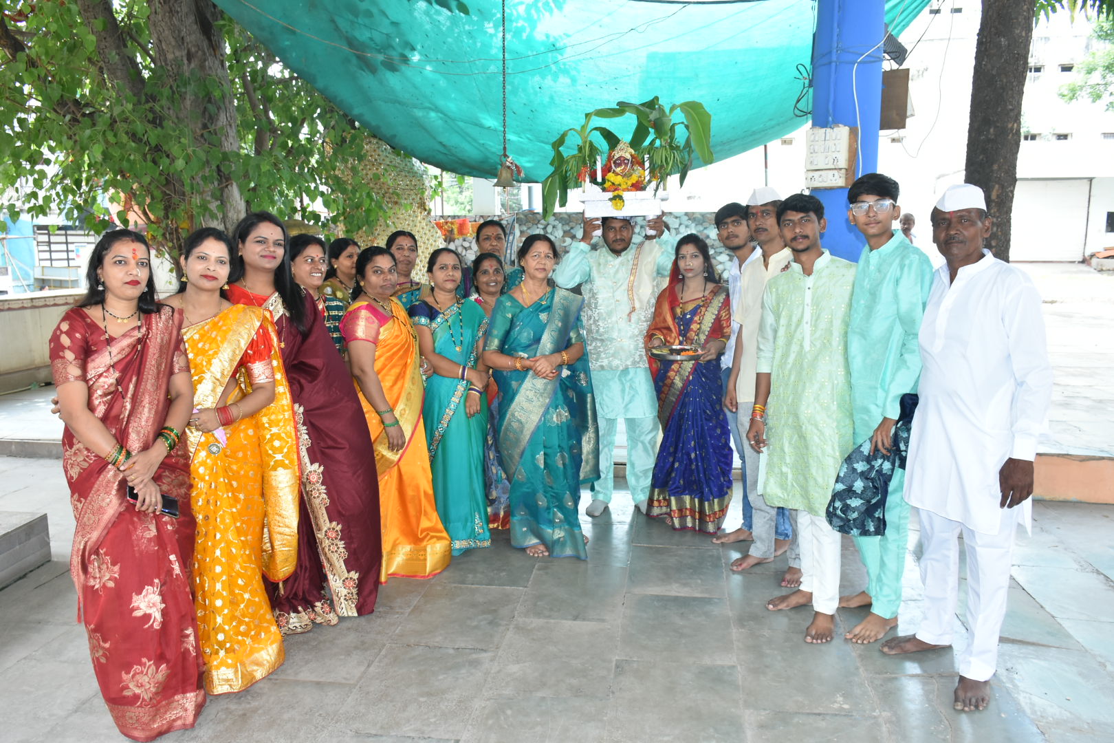 Immersion of chariots in Dhobadia pond after celebrating Kanbai Mata ...