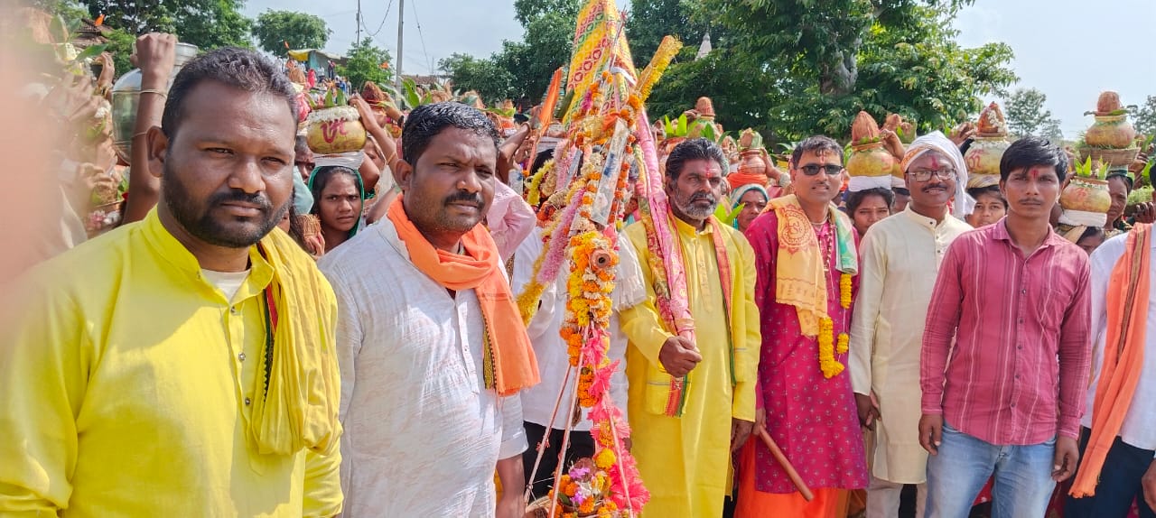 Purna Mahapuran Katha begins with Kalash Yatra in Belkund | बेलकुंड में ...