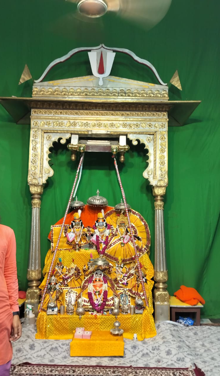 Jhulnotsav of Laxman fort completed, Hanumat Niwas in full swing ...