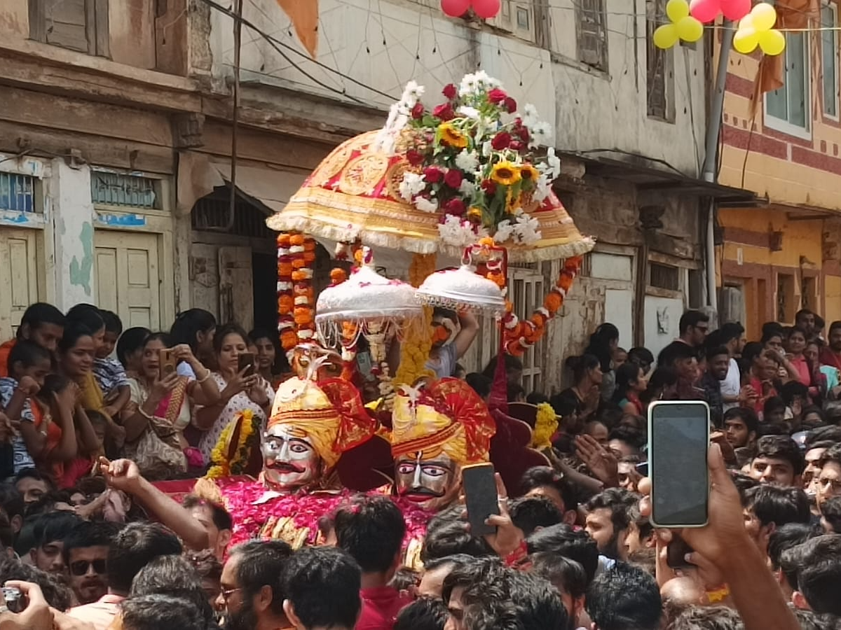 Lord Siddhanath Mahadev went on Khargone tour