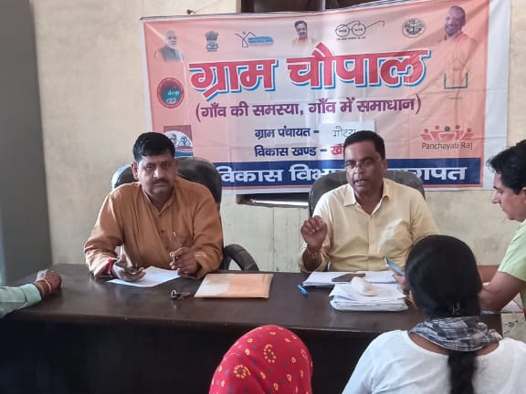 Listened to the problems of villagers by setting up Jan Chaupal in ...