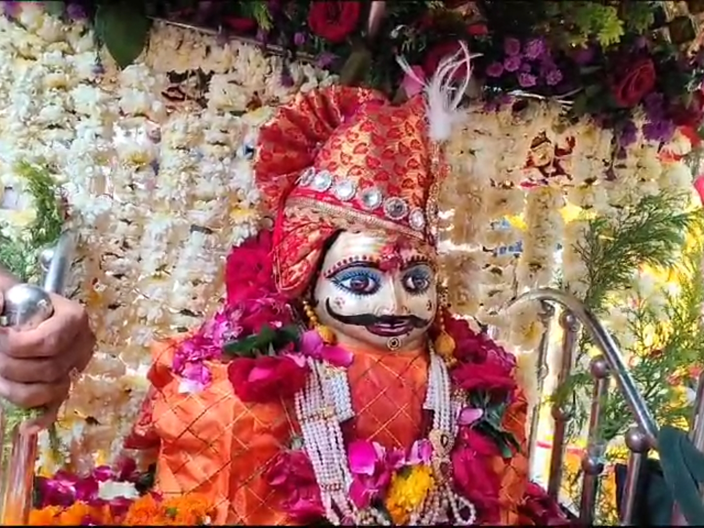 Mahadev's royal ride taken out in Susner | हजारों की संख्या में उमड़ा ...