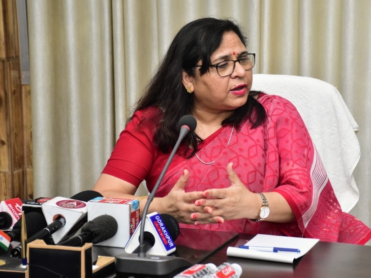 VC Prof in Gorakhpur. Poonam Tandon's action continues | गोरखपुर में ...