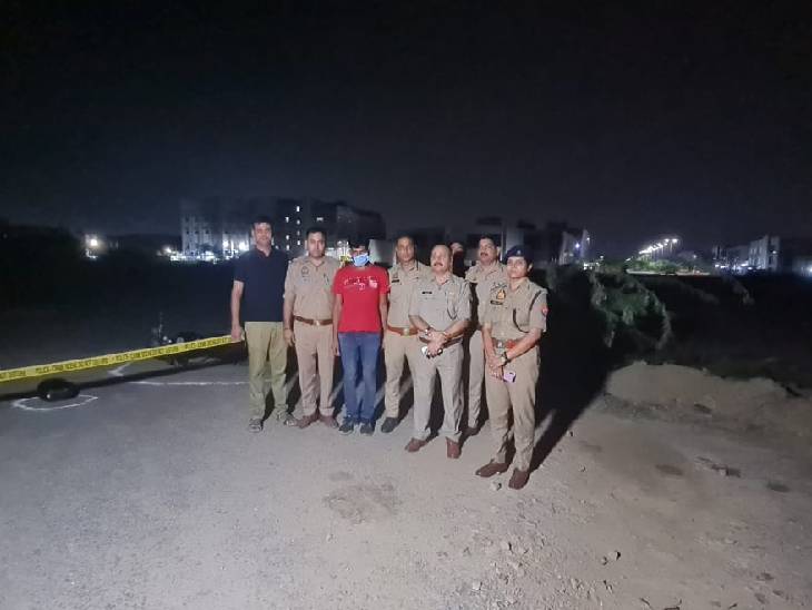 50 thousand reward arrested after the encounter Looting was done by taking hostage in Ghaziabad ...