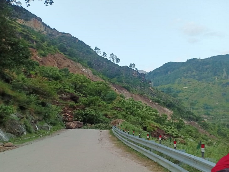 Kinnaur: Massive landslide in Nigulsari | Kinnaur district cut off from ...