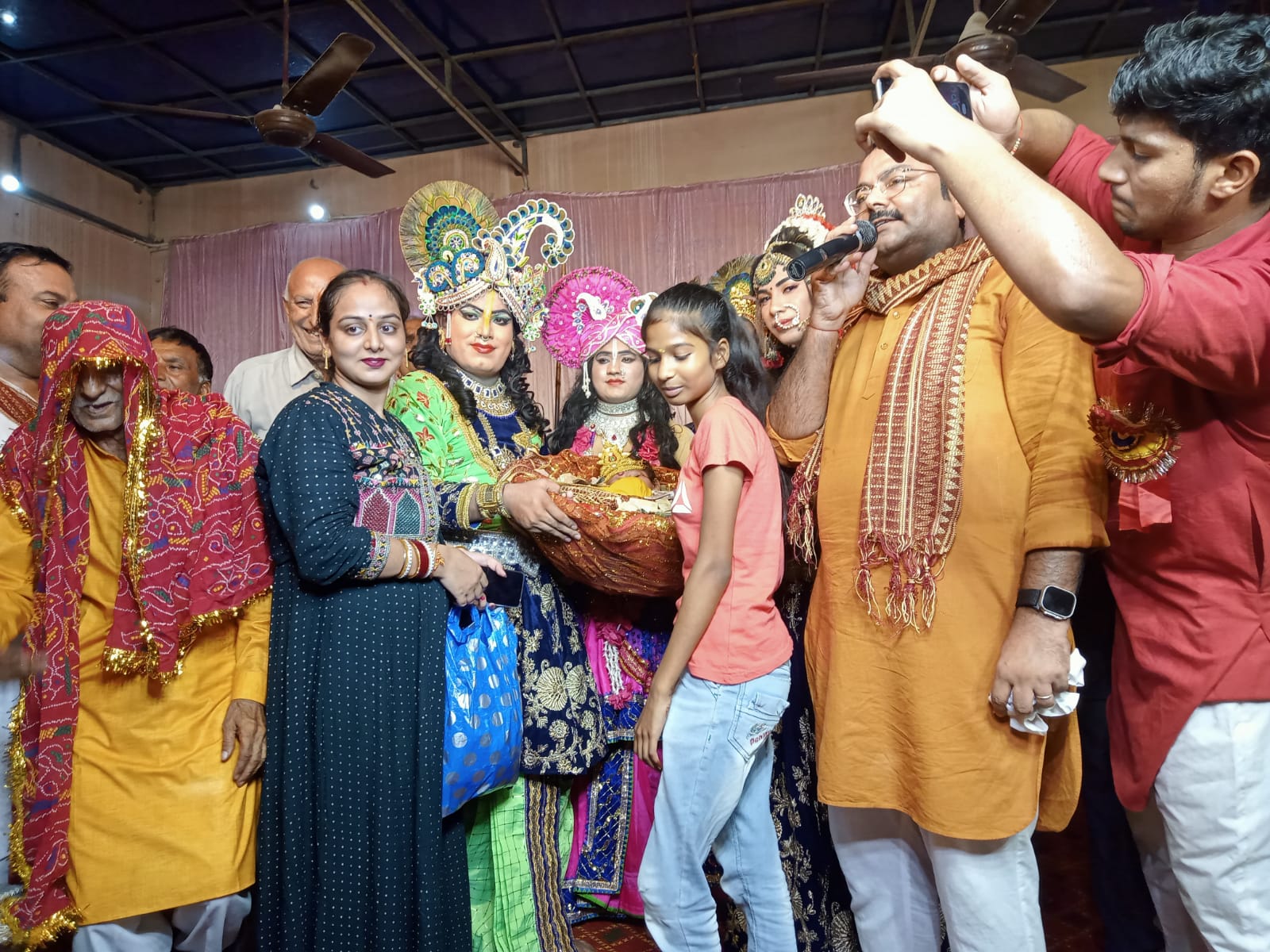 Shri Krishna Janmashtami celebrated in Nava Jyoti Durga Temple | नव ज्योति दुर्गा मंदिर में मनाई ...