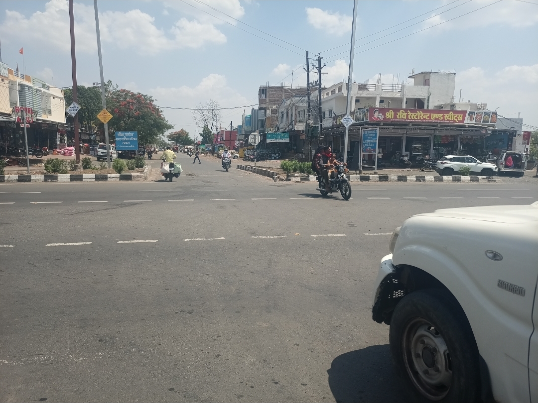 Preparation to six lane Indore and Bhopal road; Decision taken due to ...