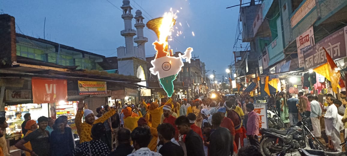 Lord Goga Dev's journey with the map of India | भारत के नक्शे के साथ ...