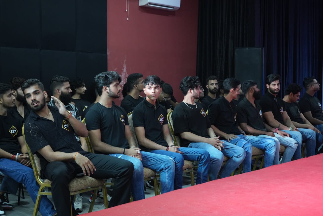 Royal Battle of Rajasthan style seen in the audition | ऑडिशन में दिखा ...