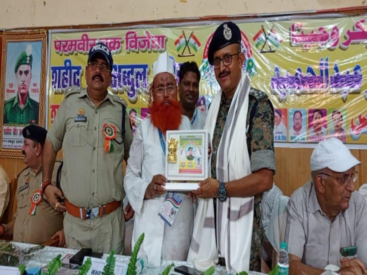 Paramveer Chakra winner Mohammad Naseem spoke in Sultanpur | सुल्तानपुर ...