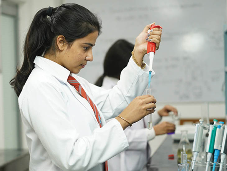 B.Sc Biotechnology: Career opportunities beyond imagination | फीचर ...