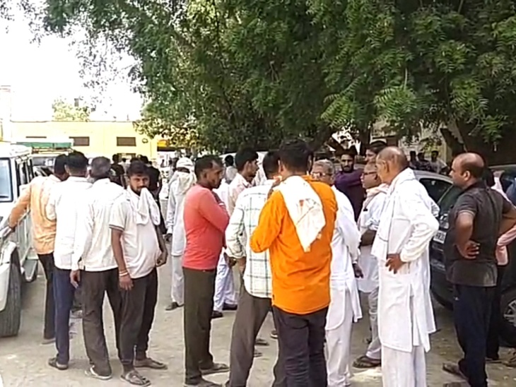 Father murdered by beating him with an iron rod There was an ...