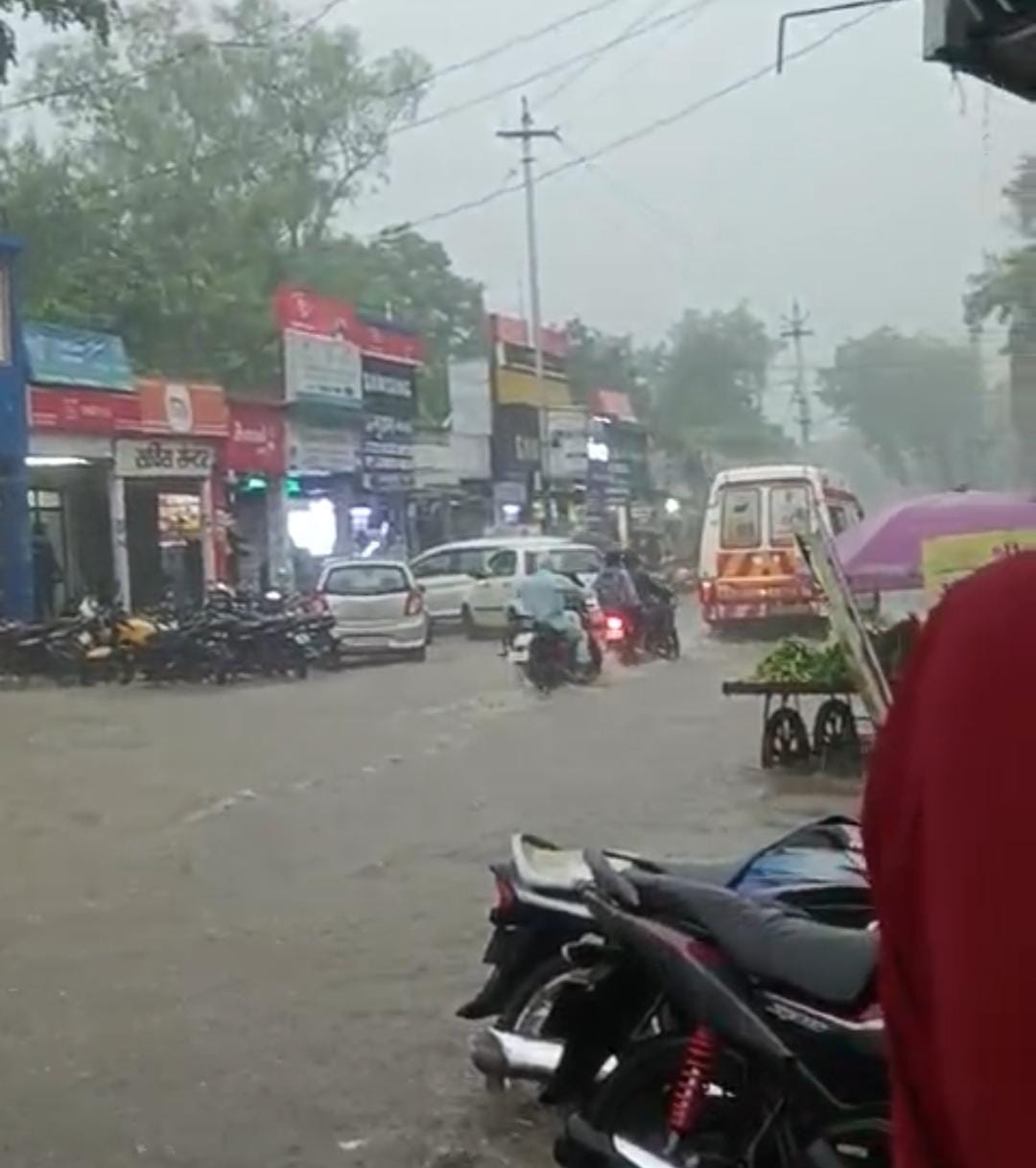 Swelling in Narmada, 4 feet below alarm level, Narmadapuram-Harda State ...
