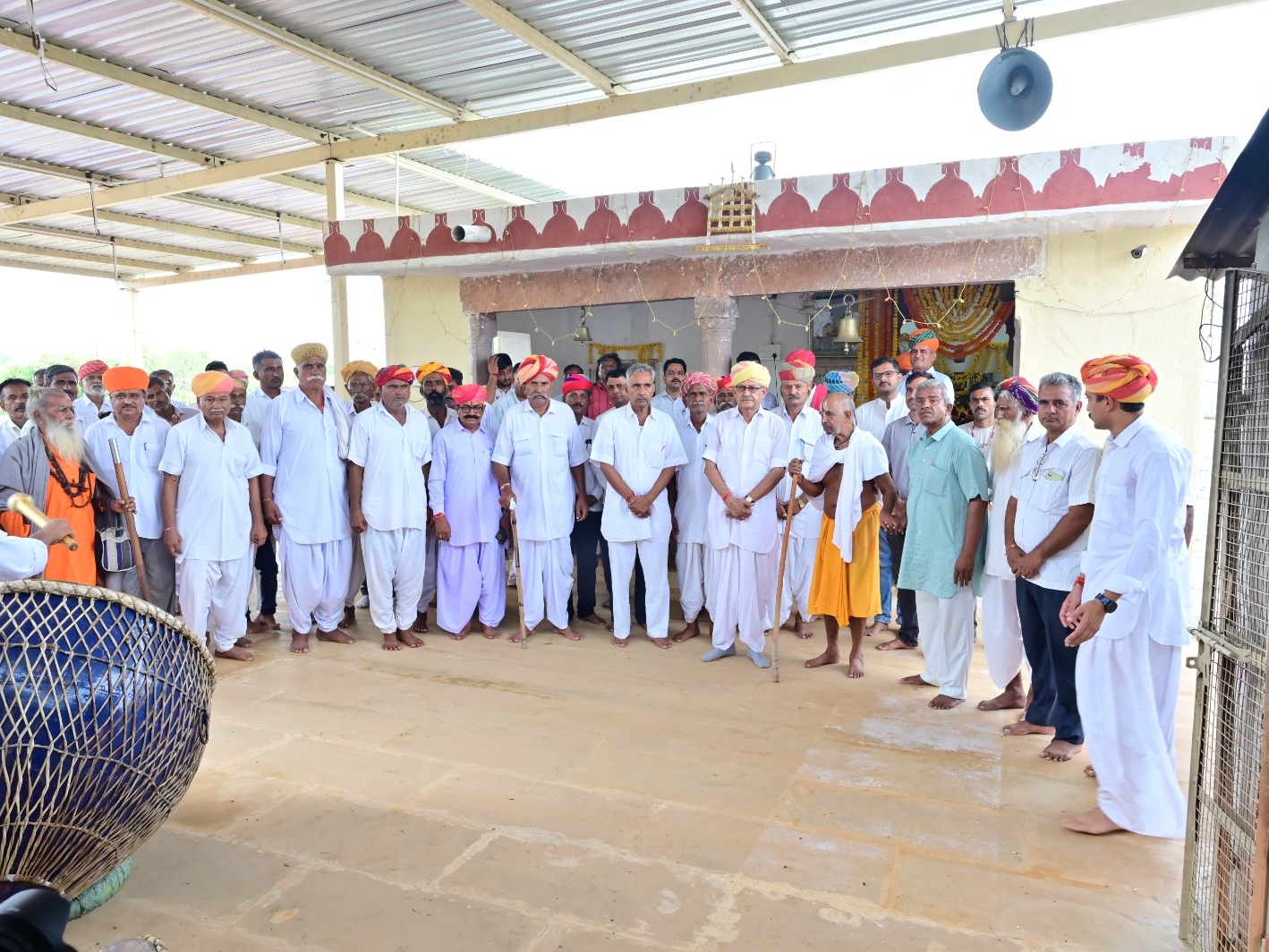 Flag hoisted on the peak of Raval Mallinath temple | रावल मल्लीनाथ ...