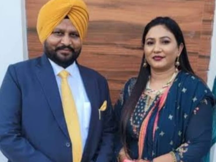 Former Congress MLA Satkar Kaur along with her husband Ladi Gehri ...