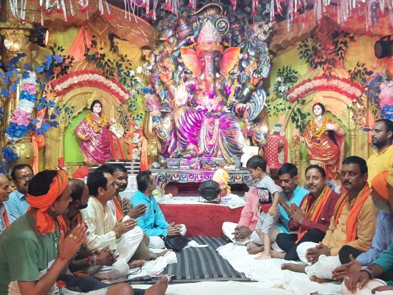 Ganesh Mahotsav celebrated with Mahabhog and Maha Aarti | महाभोग व ...