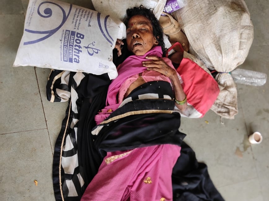 Betul - The dead body found at the railway station was buried. The ...