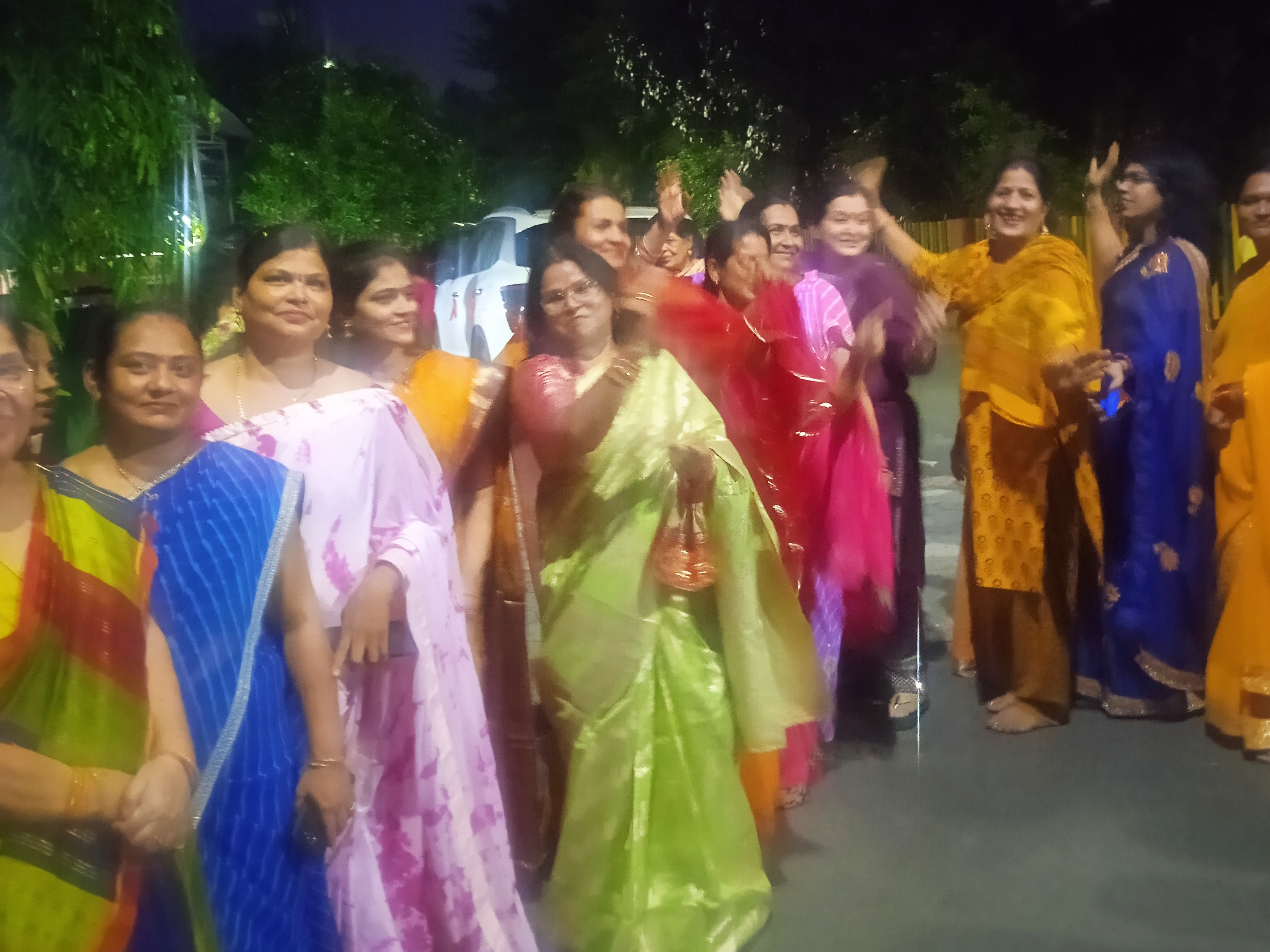 Dhol Gyaras in Shalimar Bungalow Park, Indore | इंदौर के शालिमार बंगलो ...