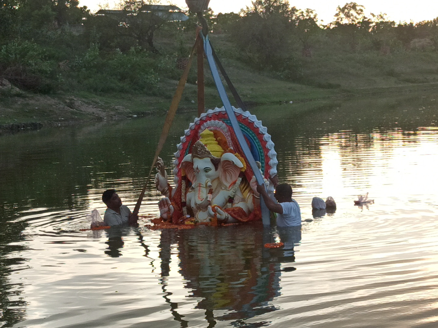 Ganpati festival concludes with idol immersion in Ladnun | लाडनूं में ...