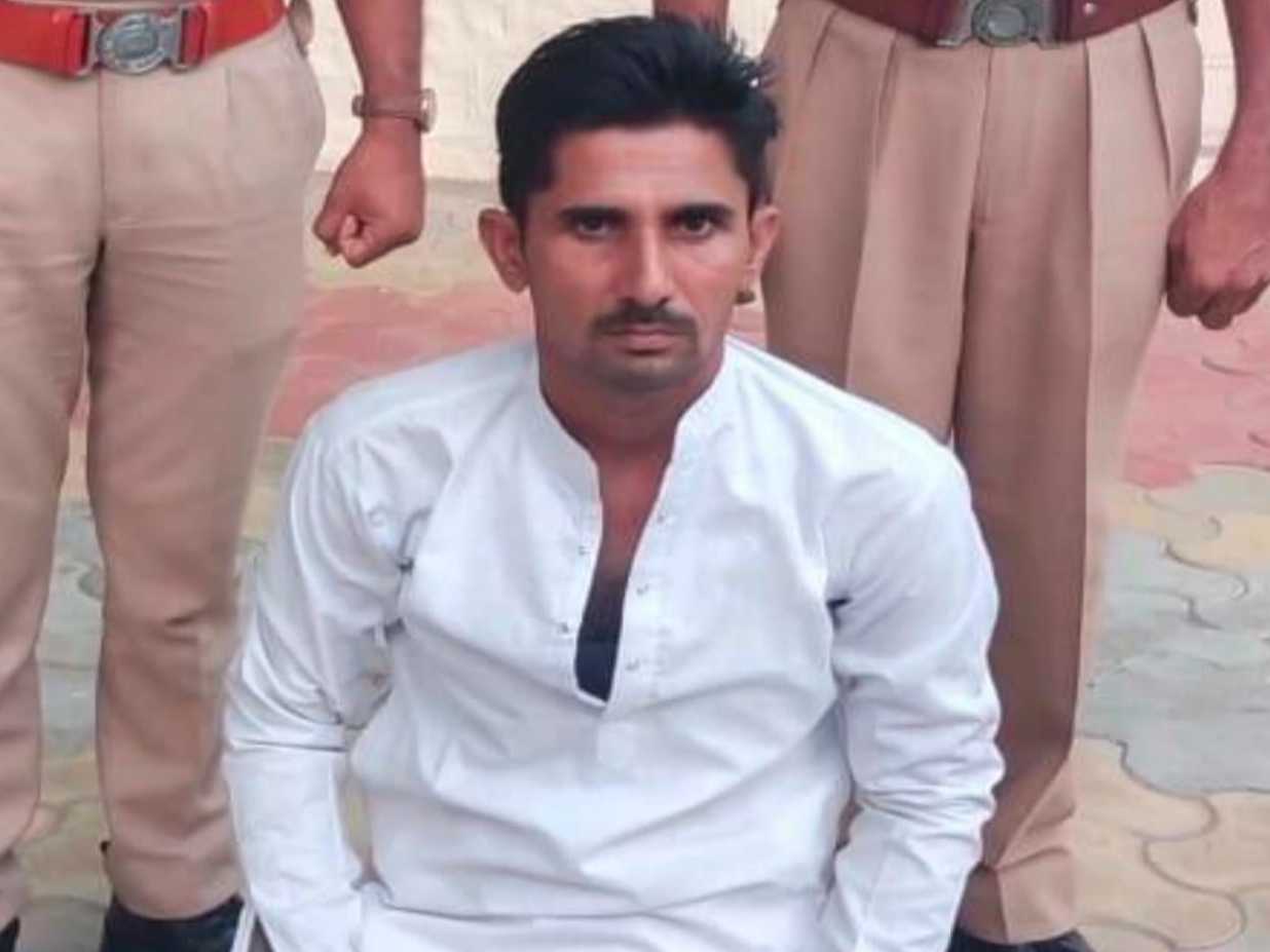 Supply of opium-doda poppy under the cover of grocery shop | किराने की ...