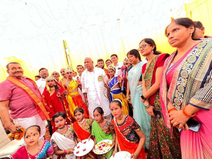 18 meritorious honored in MP cultural talent competition.Ayodhya.MP ...