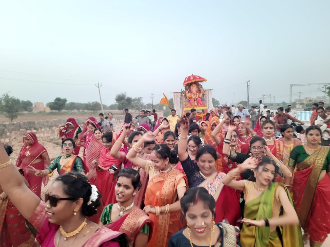 Ganpati immersion took place in Marwar Mundwa | मारवाड़ मूंडवा में हुआ ...