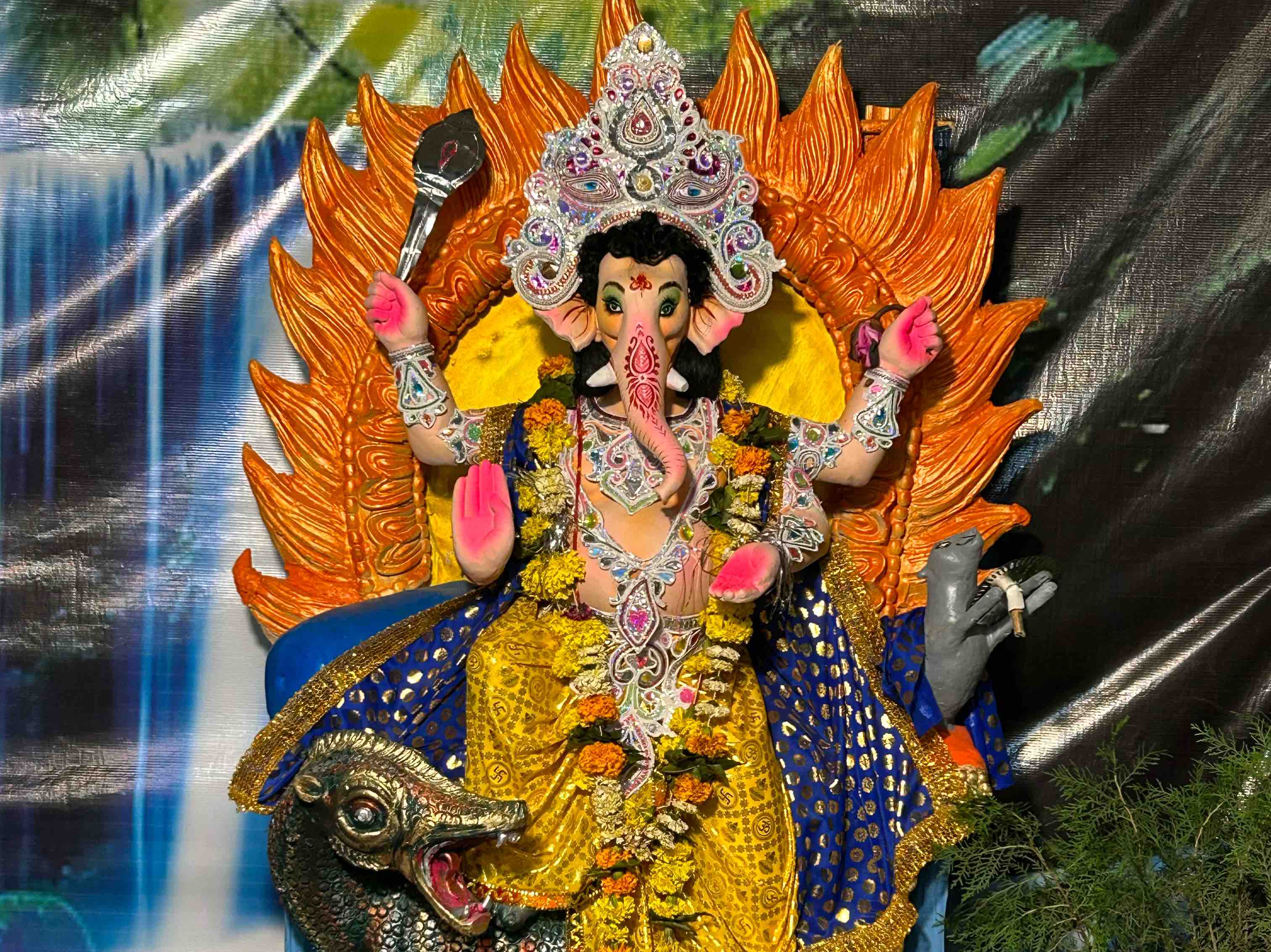 Ganeshji will enjoy Mahabhog in Sindhi Colony of Indore | इंदौर की ...