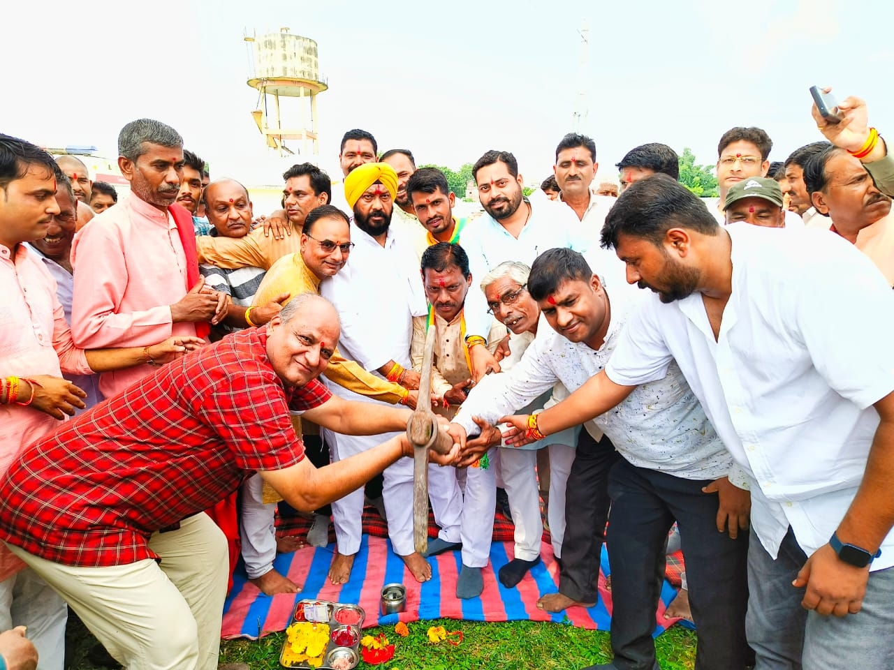 Inauguration-Bhoomi Pujan of development works in Suwasra | सुवासरा में ...