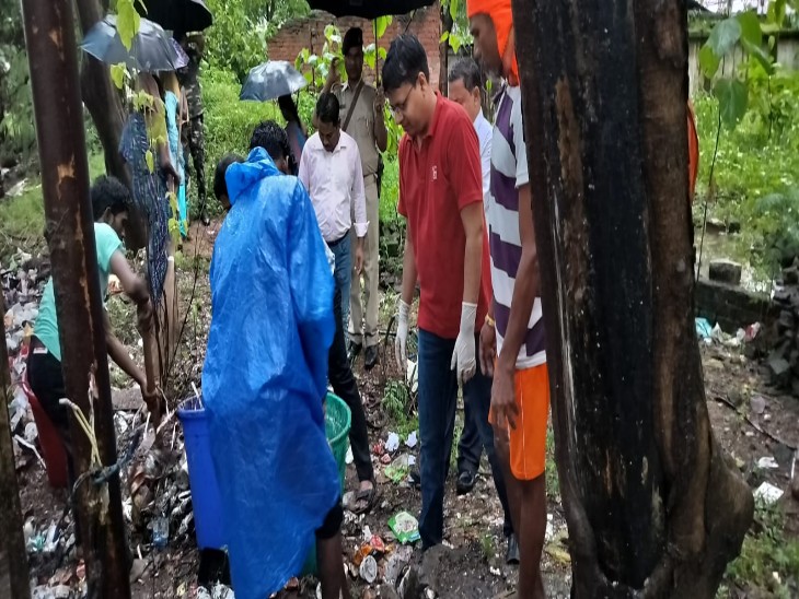 Cleanliness campaign started in the collectorate | समाहरणालय में चला ...