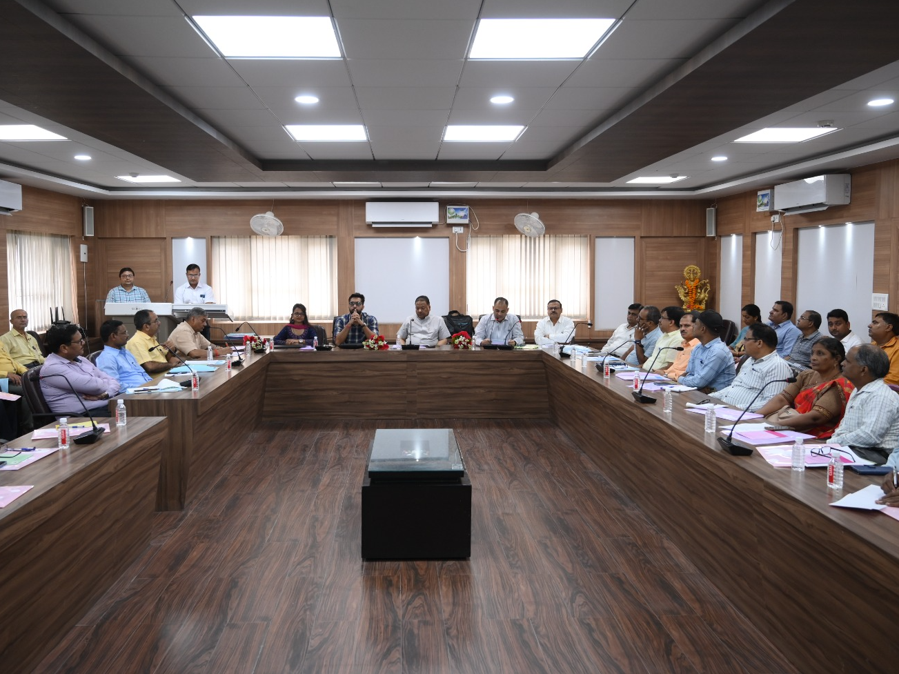 Thinking camp on NAAC and NIRF in Avadh University | अवध विवि में नैक ...