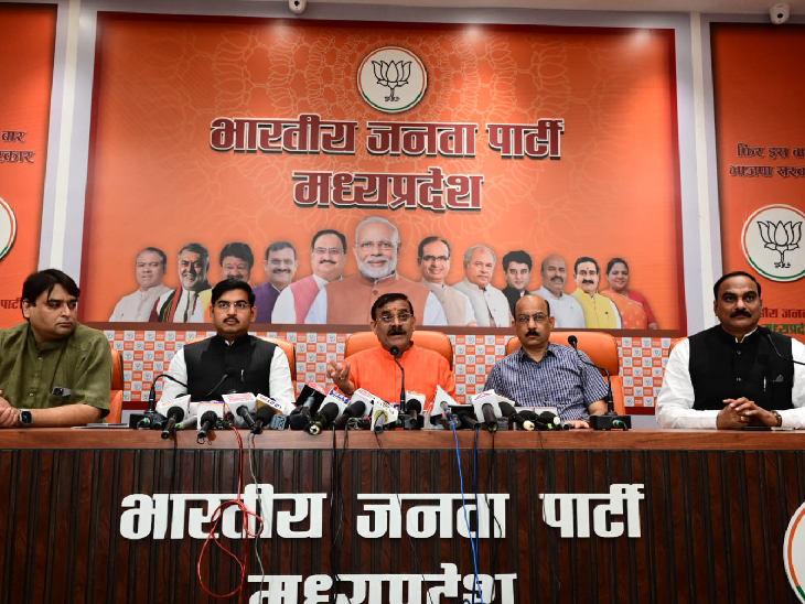 Digvijay Singh Vs VD Sharma | MP Ex-CM Anti-Sanatan Mentality | वीडी शर्मा बोले-दिग्विजय सनातन ...