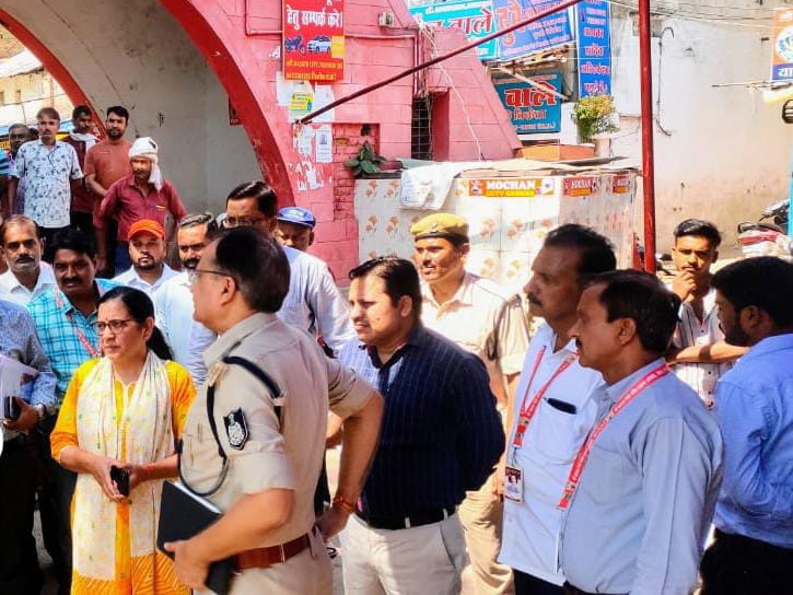 Meher Collector took to the streets | सड़क पर उतरीं मैहर कलेक्टर: शुरू ...