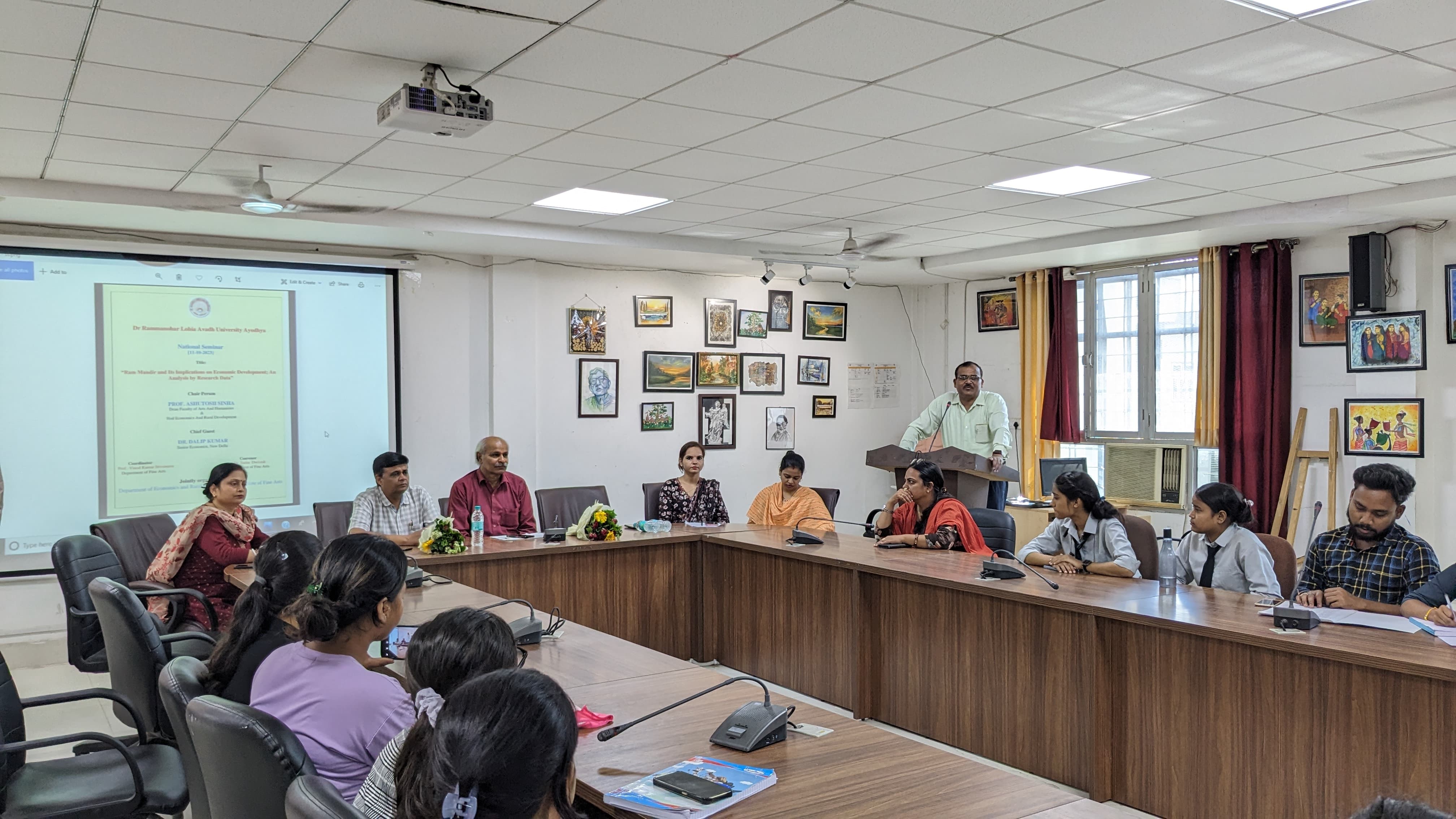 Lecture organized in Avadh University | अवध विश्वविद्यालय में व्याख्यान ...