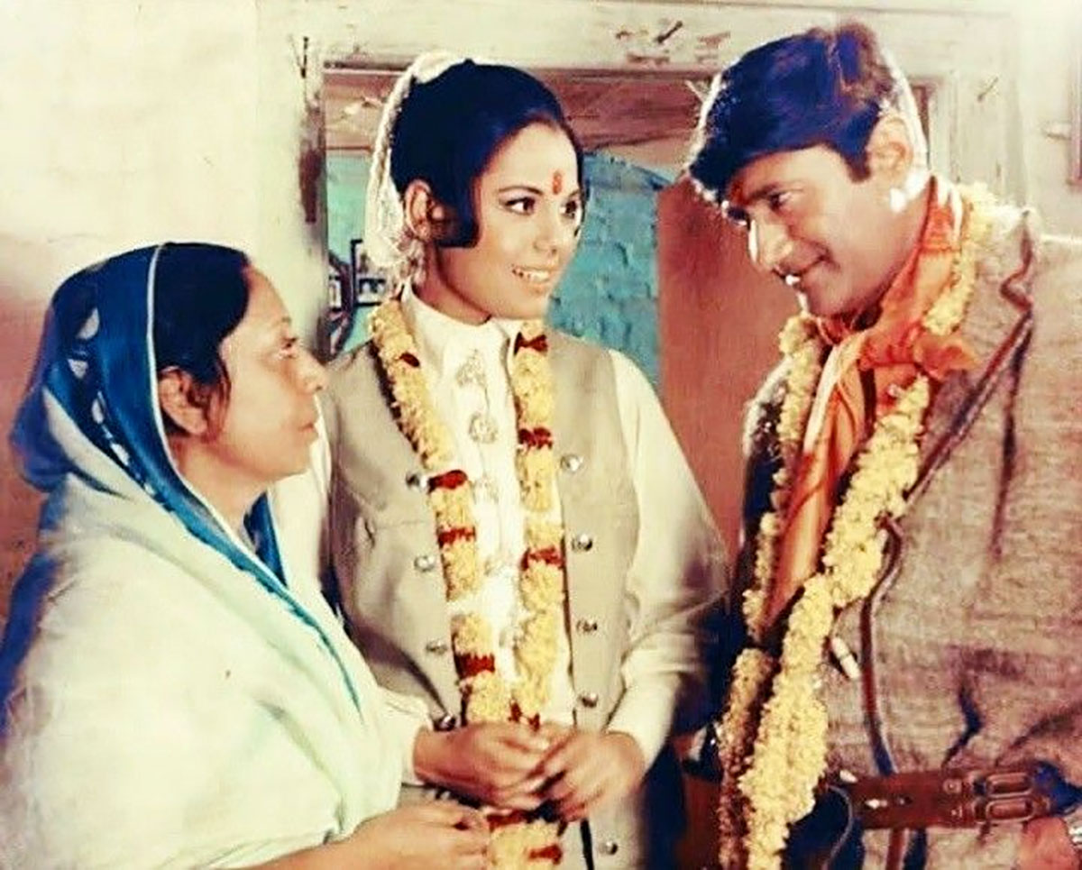 Mumtaz had rejected the role of Dev Anand's sister, use to select his ...