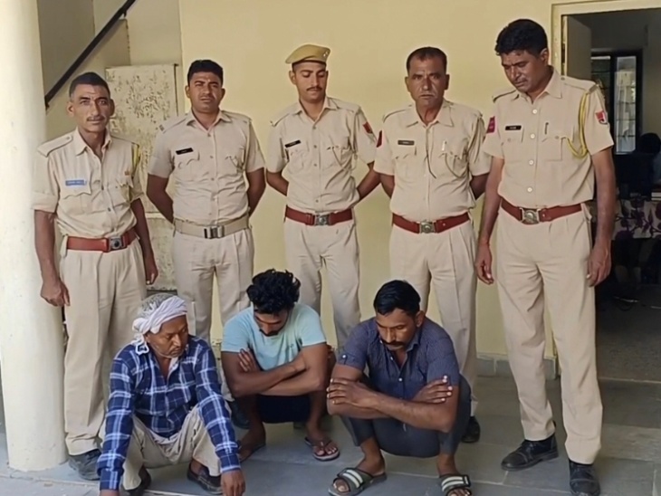 3 accused arrested along with 1 thousand 350 kg doda poppy | 1 हजार 350 ...