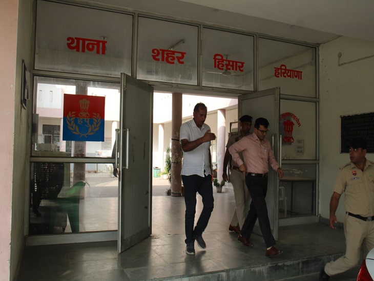 Hisar SP Mohit Handa inspection Police Station, Chowki Update ...