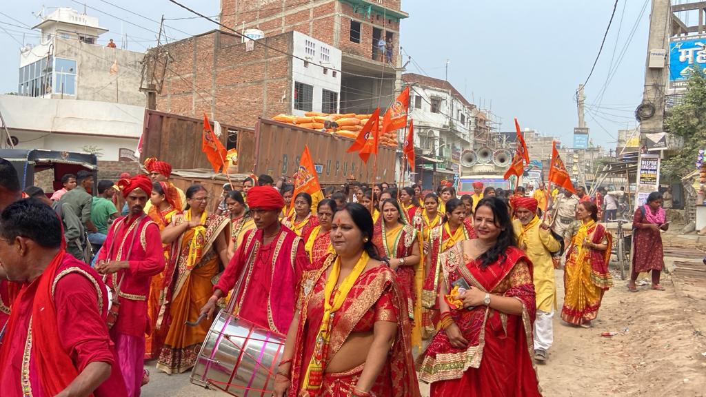 A grand procession was taken out on the birth anniversary of Agrasen ...