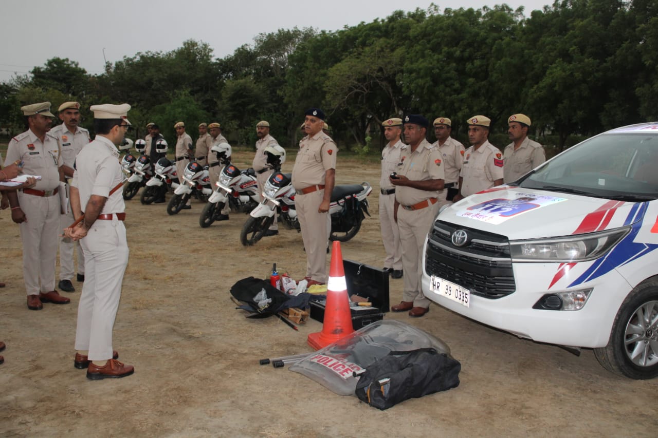 Hisar SP Mohit Handa, Barwala, Uklana Police Station Inspection | हिसार ...