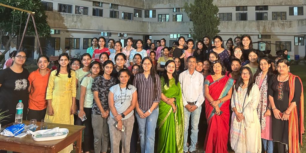 Health and hygiene motivation program conducted in women's hostel in ...