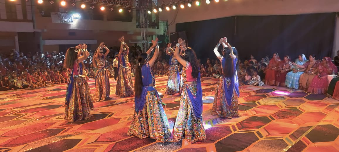 Jayshree group got first prize in senior group and Baba Ramdev group ...