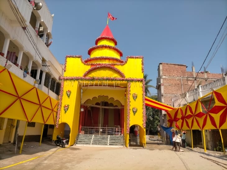 The history of the old Durga Sthan temple is 400 years old in samastipur