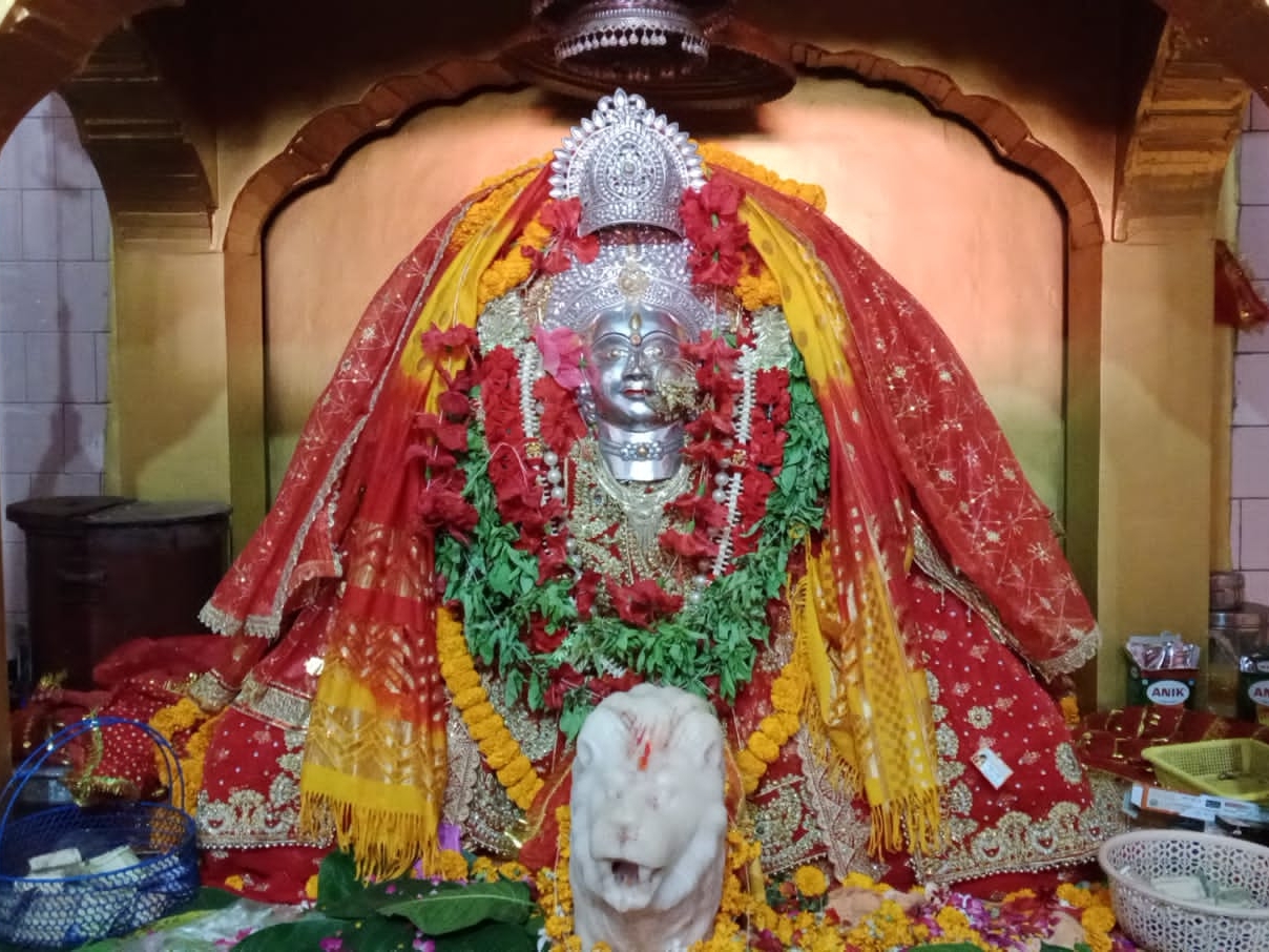 Devotees gathered to worship in Brahmani Devi temple of Ballia | बलिया ...