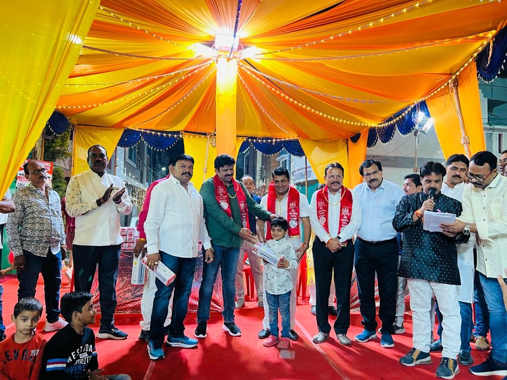 Om Navshakti Garba Mandal's family garba concludes | ॐ नवशक्ति गरबा ...