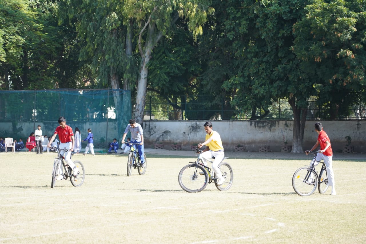 Annual Sports Day celebrated in Dev Samaj School | देव समाज स्कूल में ...