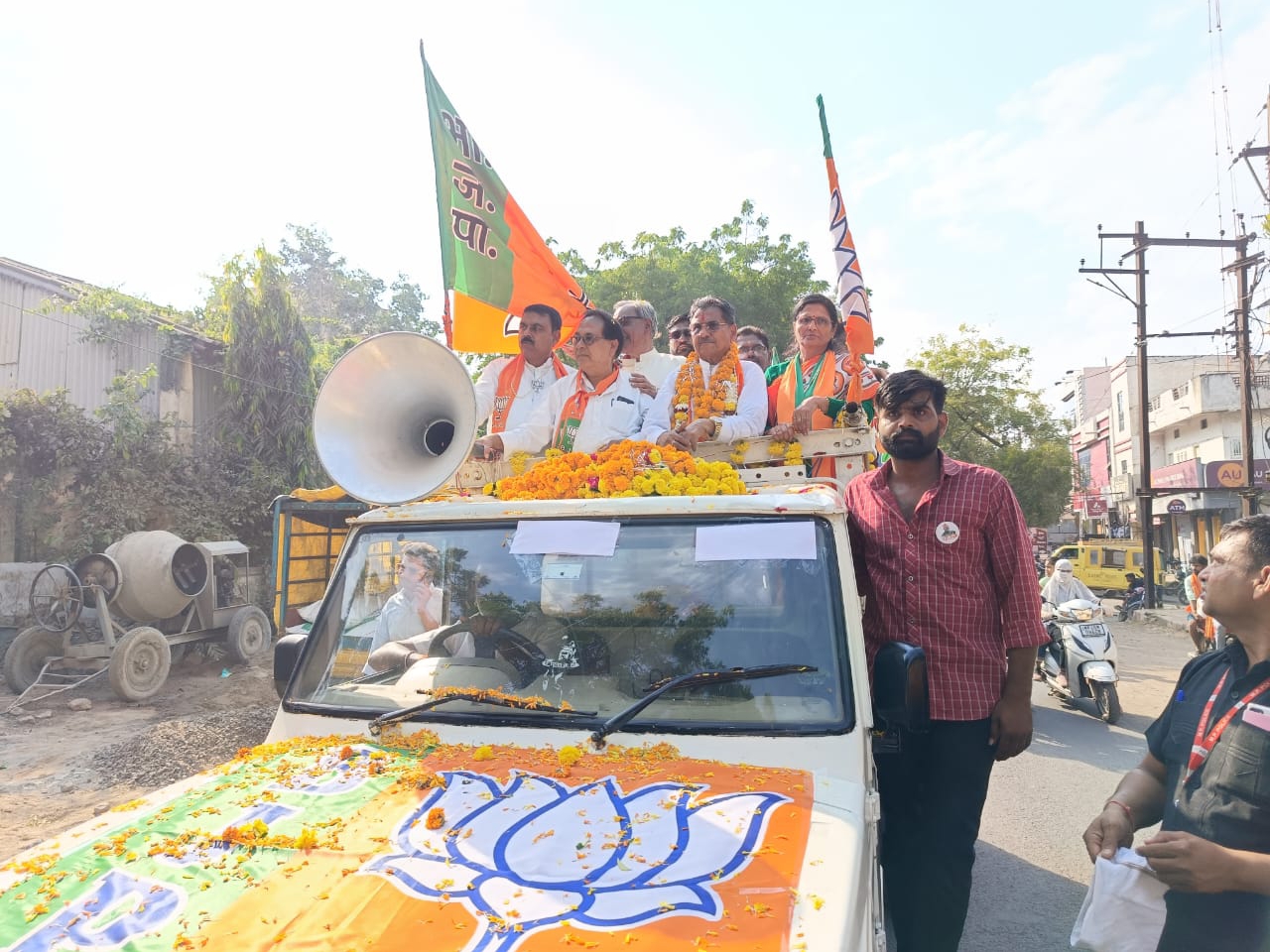 54 candidates are in the fray for 4 seats in Barwali district. Madhya ...