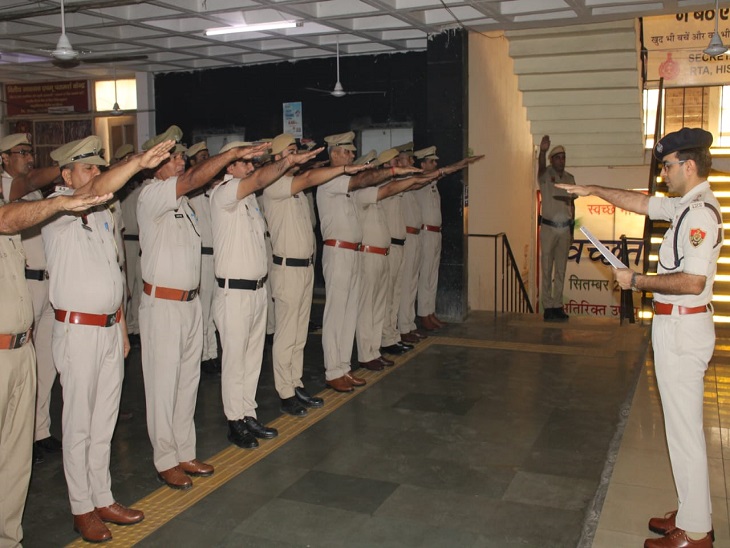 Hisar Police oath of unity and integrity; SP Mohit Handa | हिसार में ...