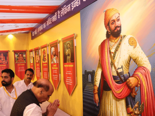 Defense Minister attended the last day of Mahanatya Janta Raja ...