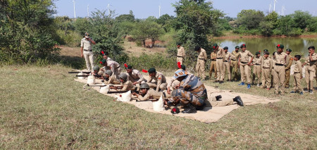 Cadets taught firing methods in NCC camp | एनसीसी शिविर में कैडेट्स को ...