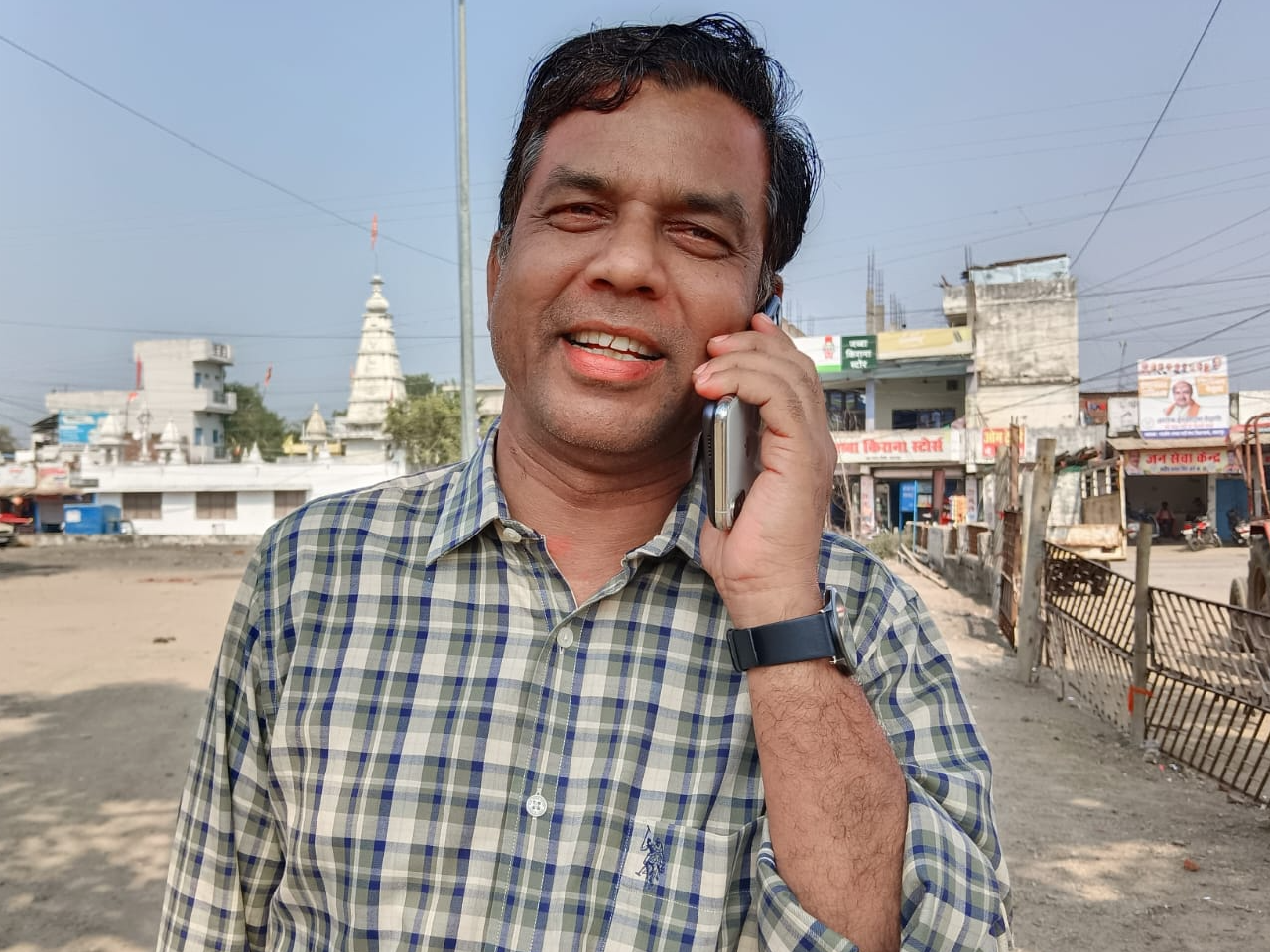 Sanjeev Barkade left Congress and ran as an independent candidate ...